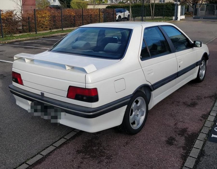 PEUGEOT 405 Mi16 Sport berline Blanc occasion - 8 900 € - 197 000 km - vente de voiture d ...